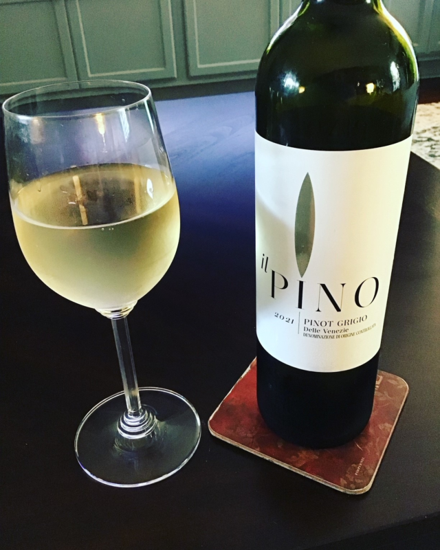 2021 Il Pino Pinot Grigio Tasting Notes - Food & Wine Chickie Insider